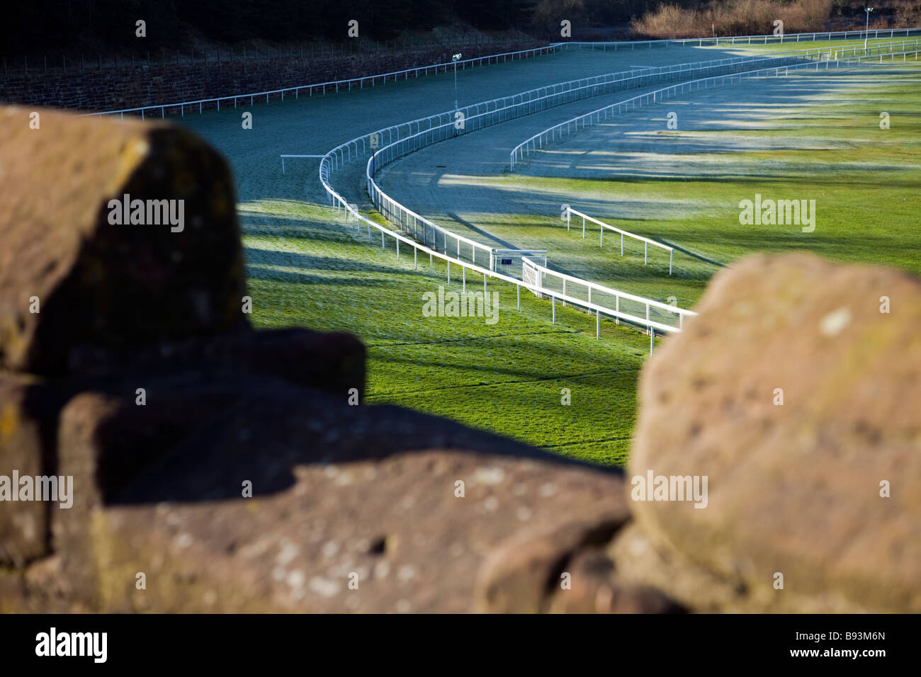 Chester roodee racecourse hi-res stock photography and images - Alamy