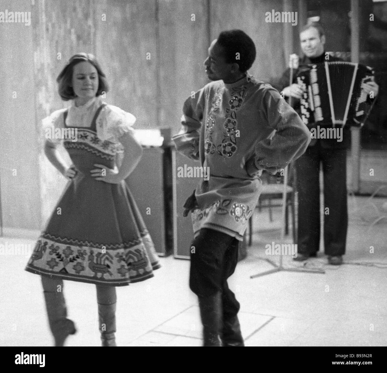 Friendship University graduation party Medical students in a Russian ...