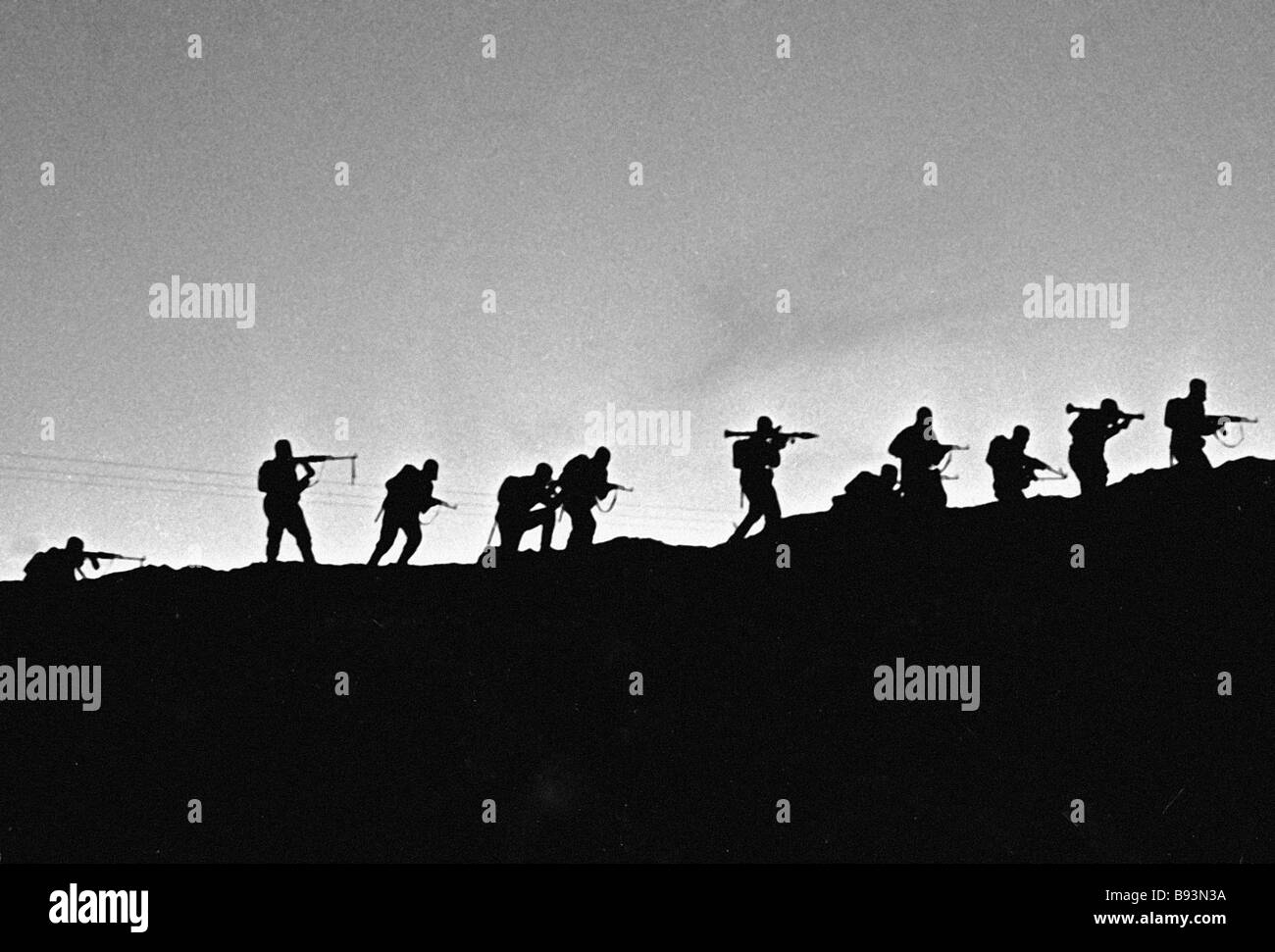 A unit of paratroopers during an exercise Stock Photo - Alamy