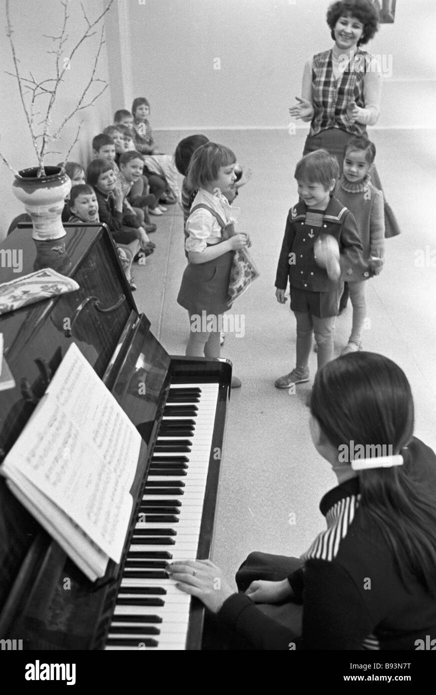 Music lesson at kindergarten Stock Photo - Alamy