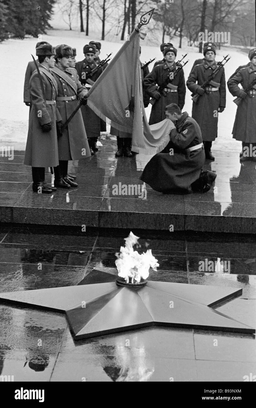 Taking the oath at the Eternal Flame Stock Photo - Alamy