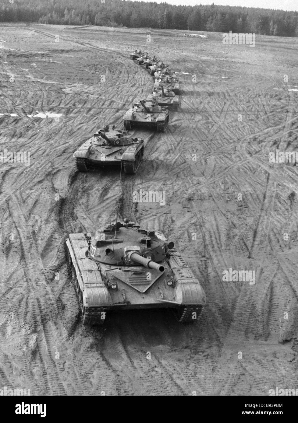 Tank column on the move Stock Photo - Alamy