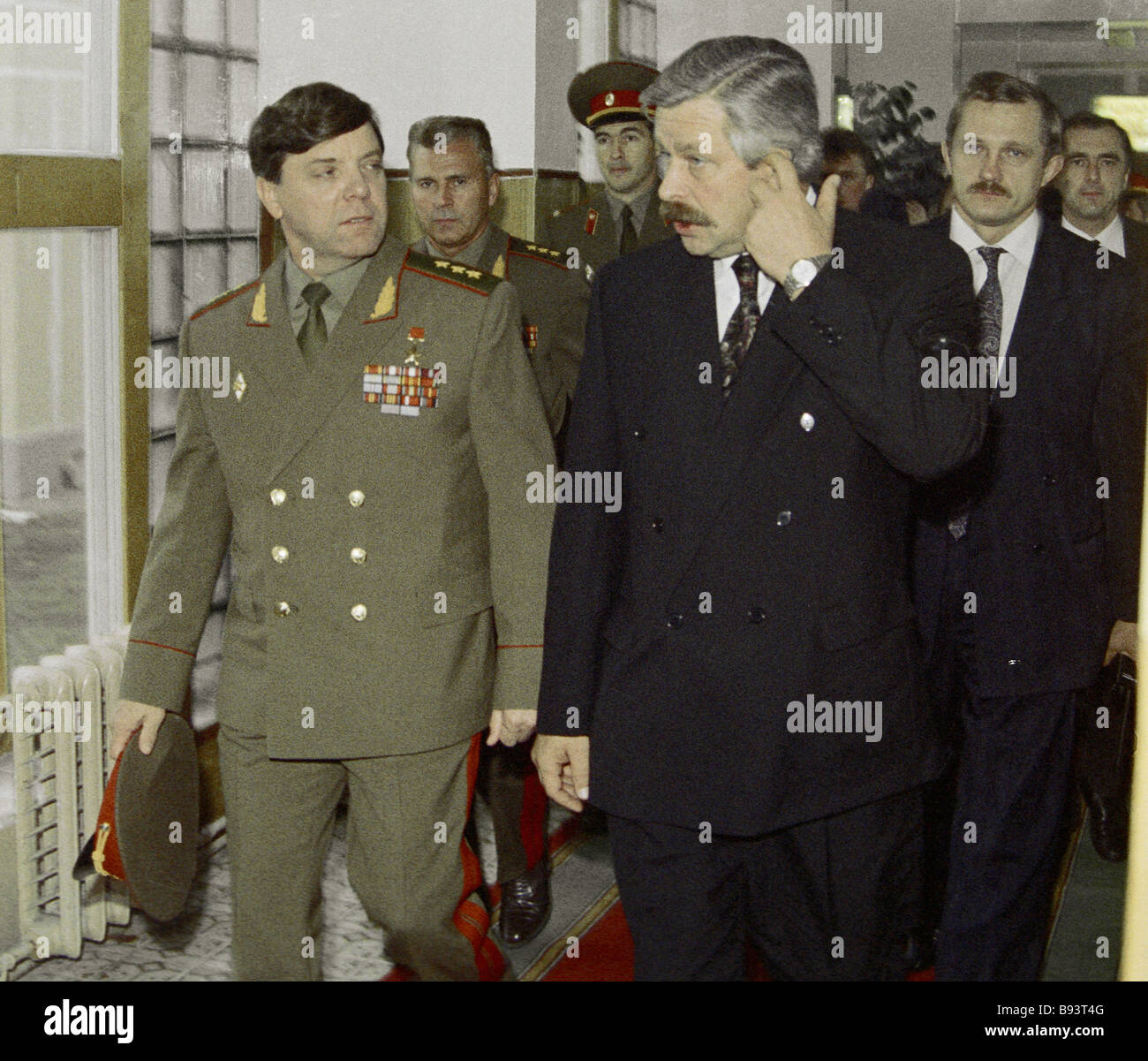 Vice President Alexander Rutskoi right and Deputy Defense Minister ...