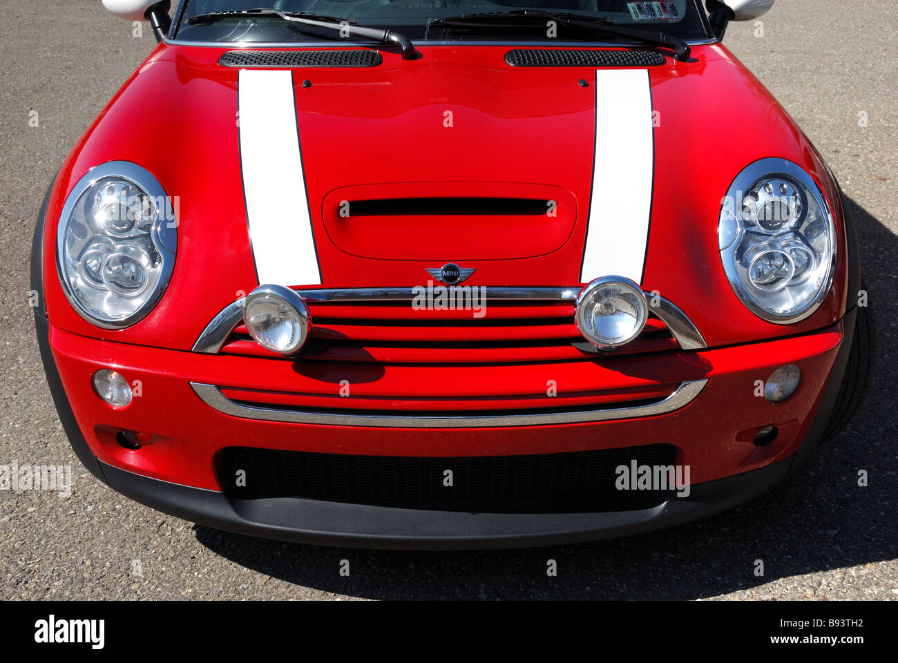 Mini cooper red stripes hi-res stock photography and images - Alamy