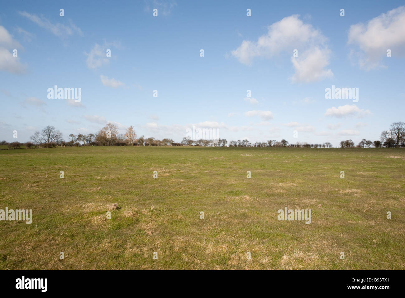 Blue english sky hi-res stock photography and images - Alamy