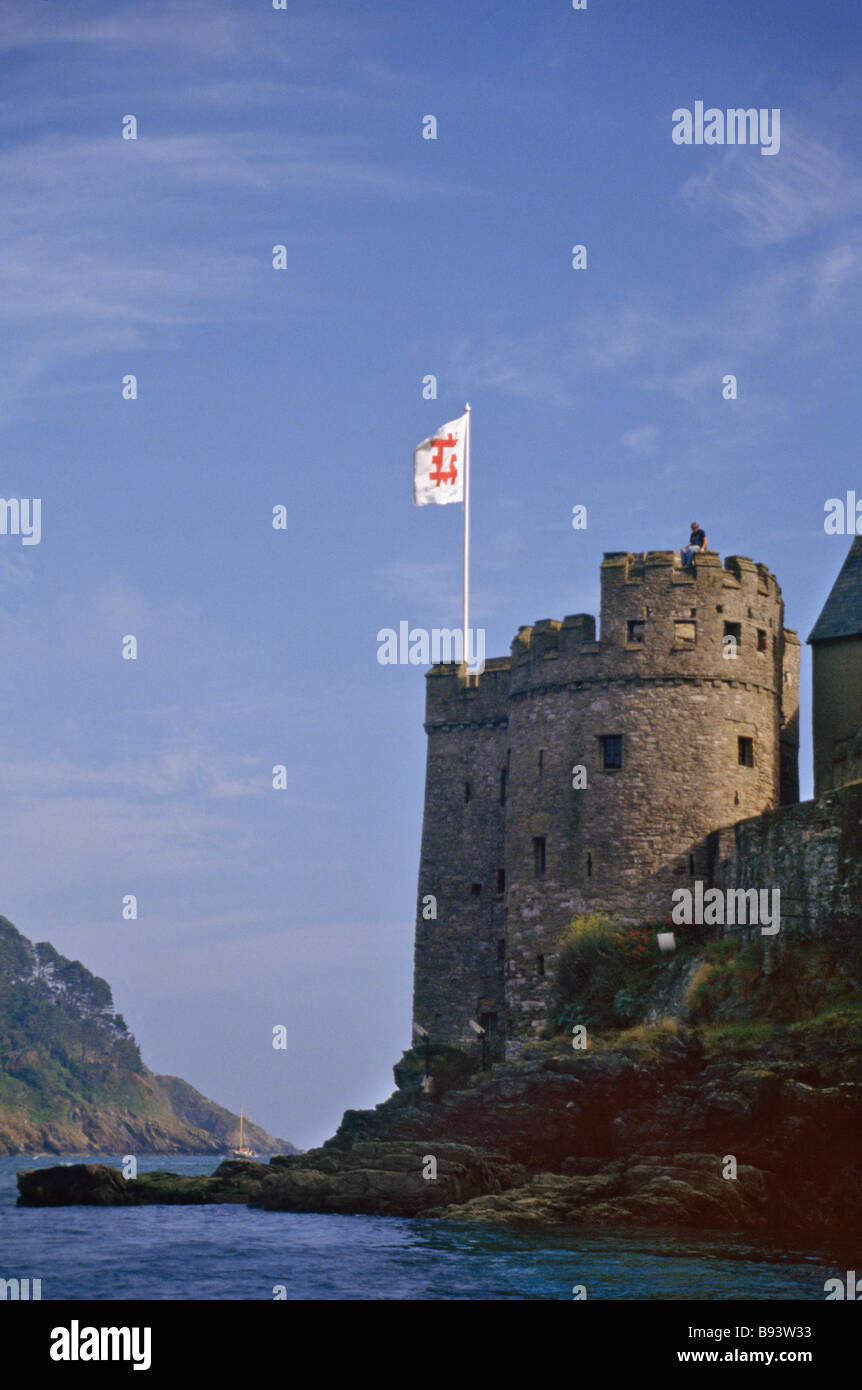 Dartmouth, devon castle hi-res stock photography and images - Alamy