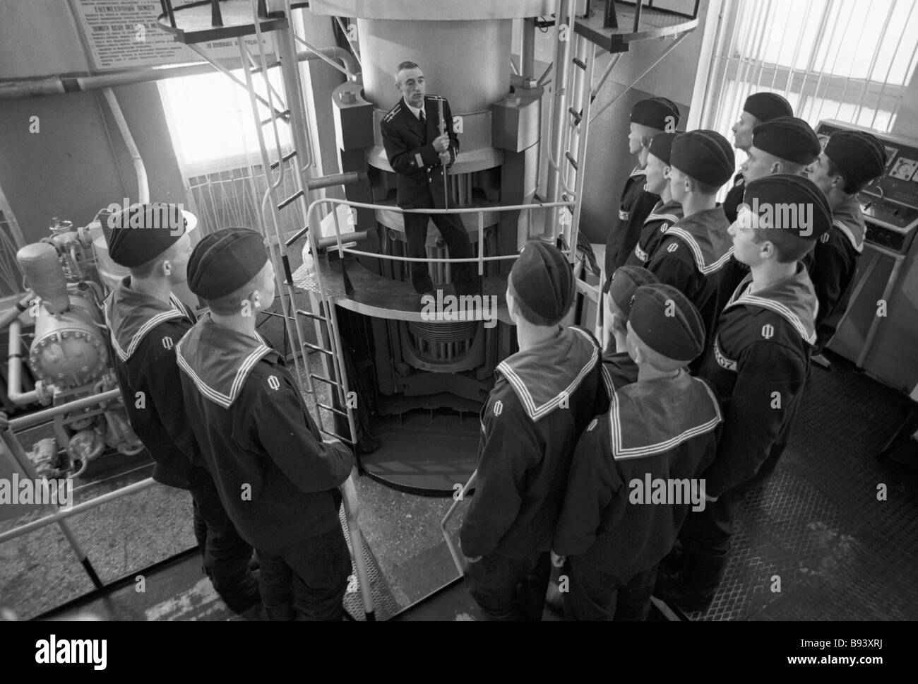 A commander center explains to the submarine training detachment cadets ...