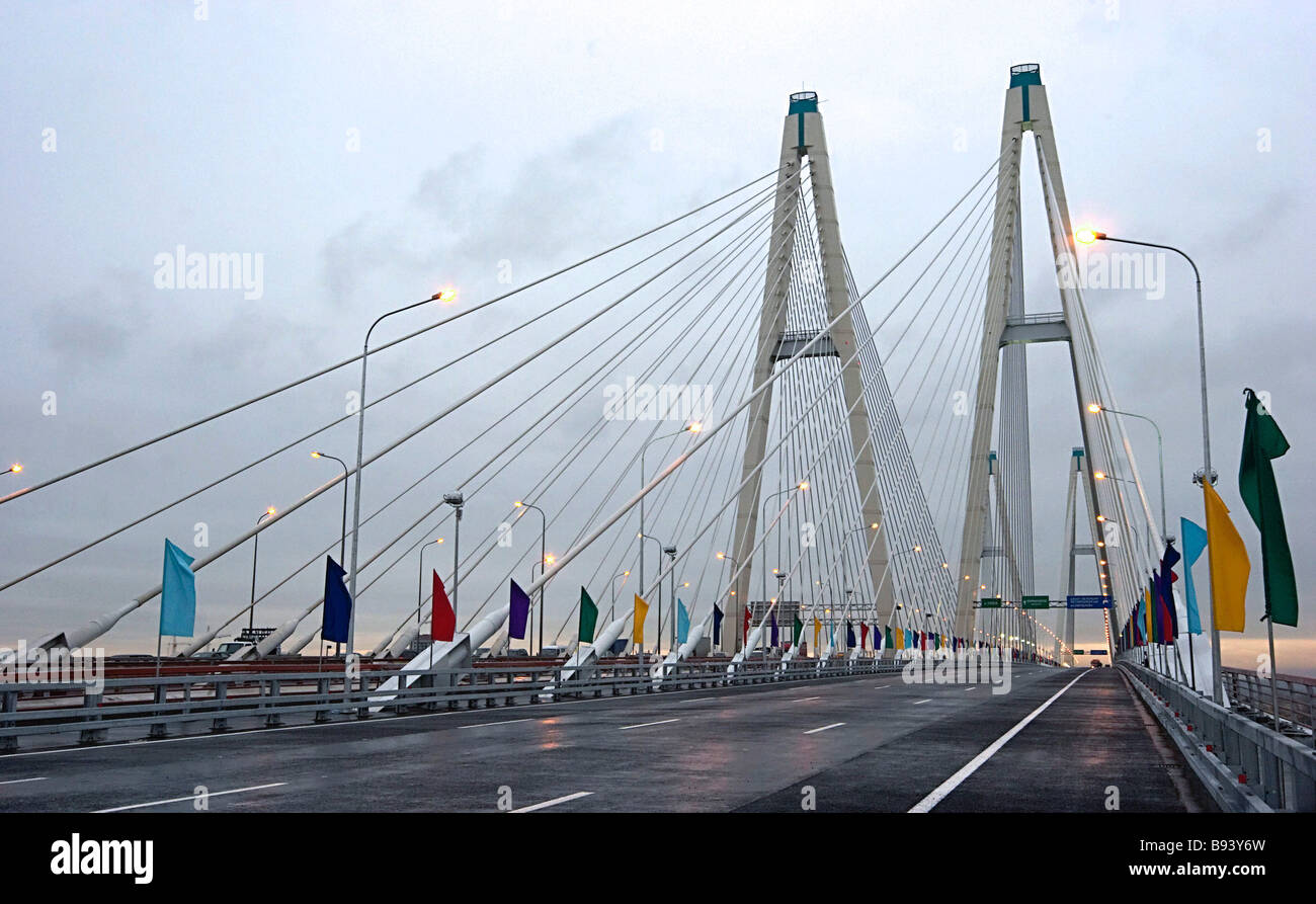 Bolshoi Obukhovsky Bridge High Resolution Stock Photography and Images ...