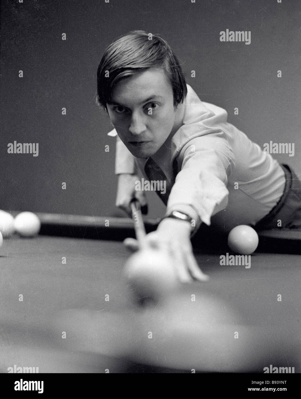 World chess champion Anatoly Karpov playing billiard Stock Photo - Alamy