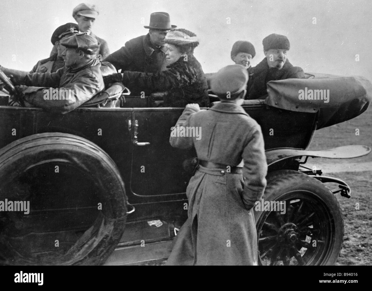 Vladimir Lenin right Nadezhda Krupskaya and Maria Ulyanova leaving ...