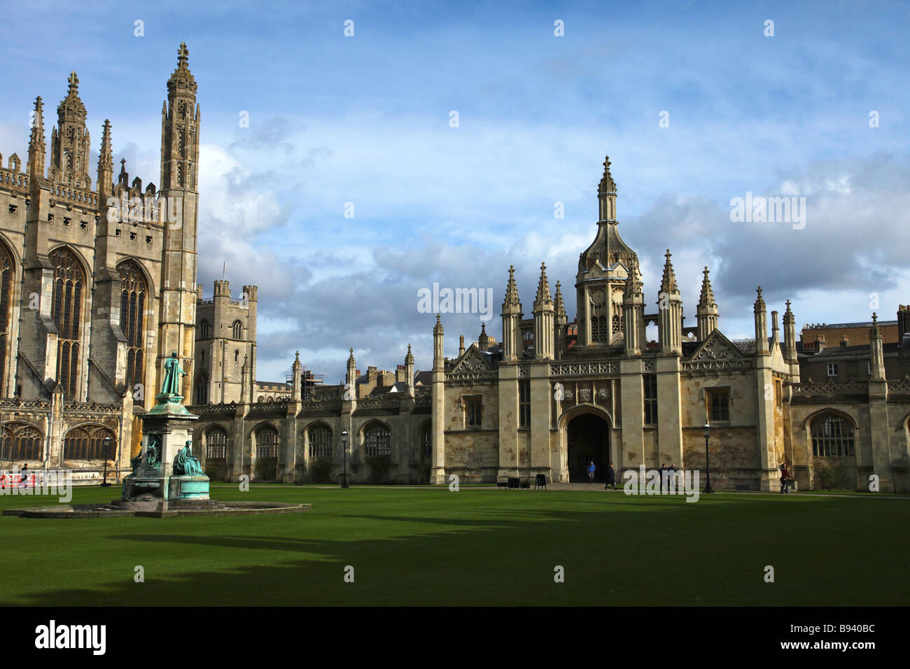 Kings uni building hi-res stock photography and images - Alamy