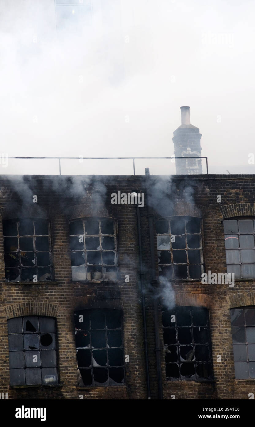 Fire destroys a building at Old Street Stock Photo - Alamy