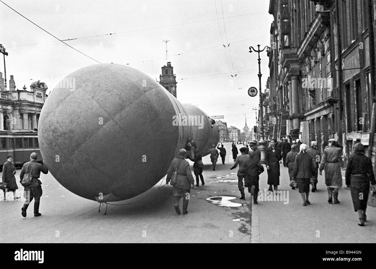 Barrage Balloon High Resolution Stock Photography and Images - Alamy