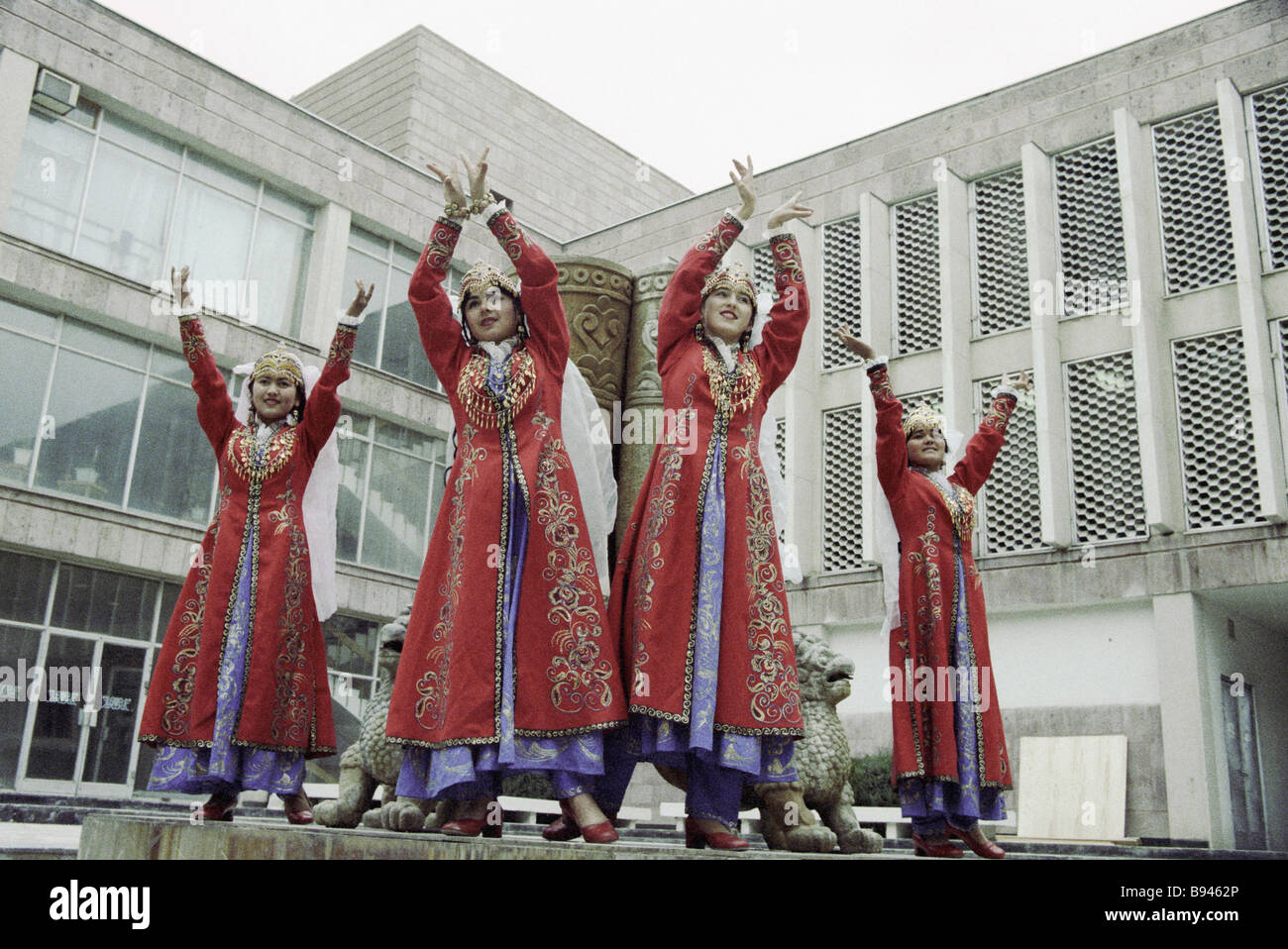 SHIRIN dance outfit from Navoi Stock Photo - Alamy