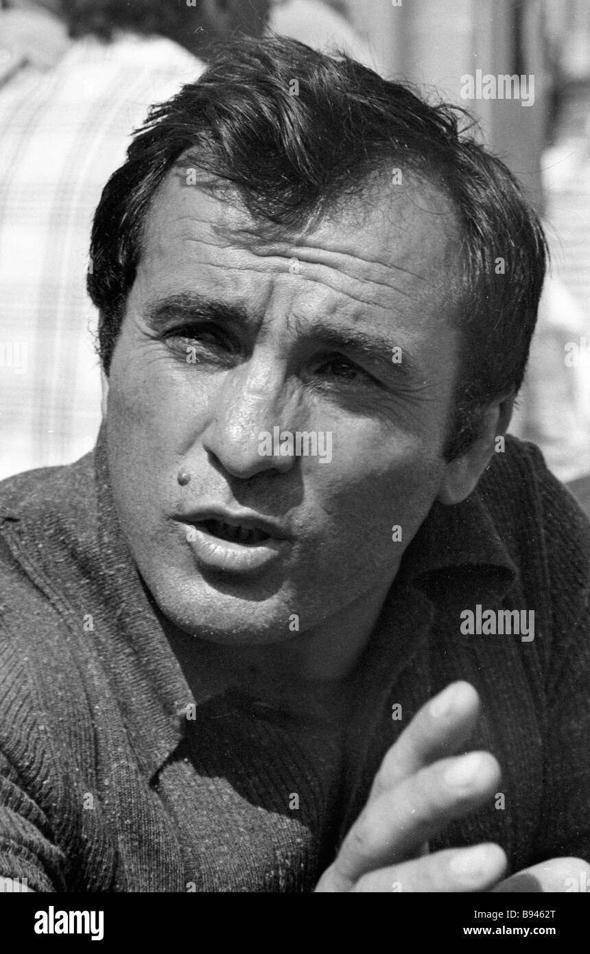 Five time world free wrestling champion Ali Aliyev a physician from ...