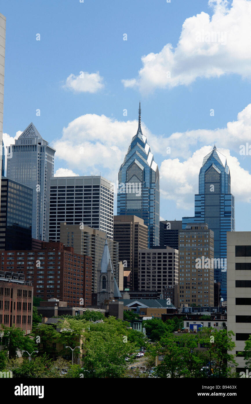 Skyline Scene Including One Liberty Place & Two Liberty Place Center ...
