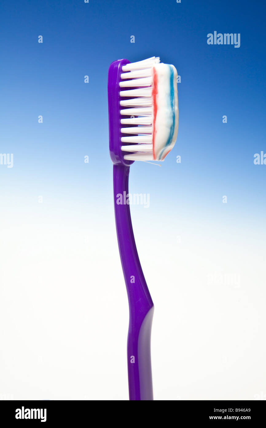 toothbrush and toothpaste Stock Photo - Alamy