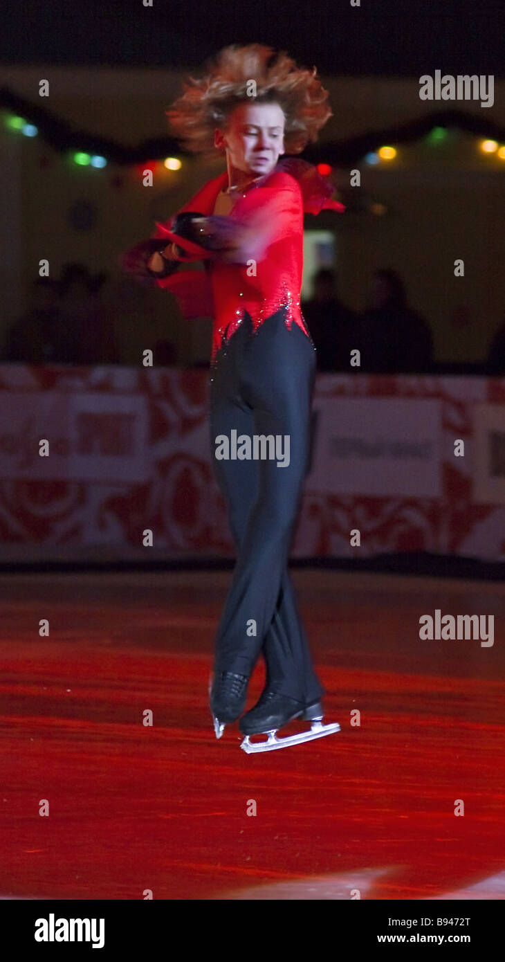 Artur Gachinsky 14 pupil of Olympic star Alexei Mishin in the Ice Show ...