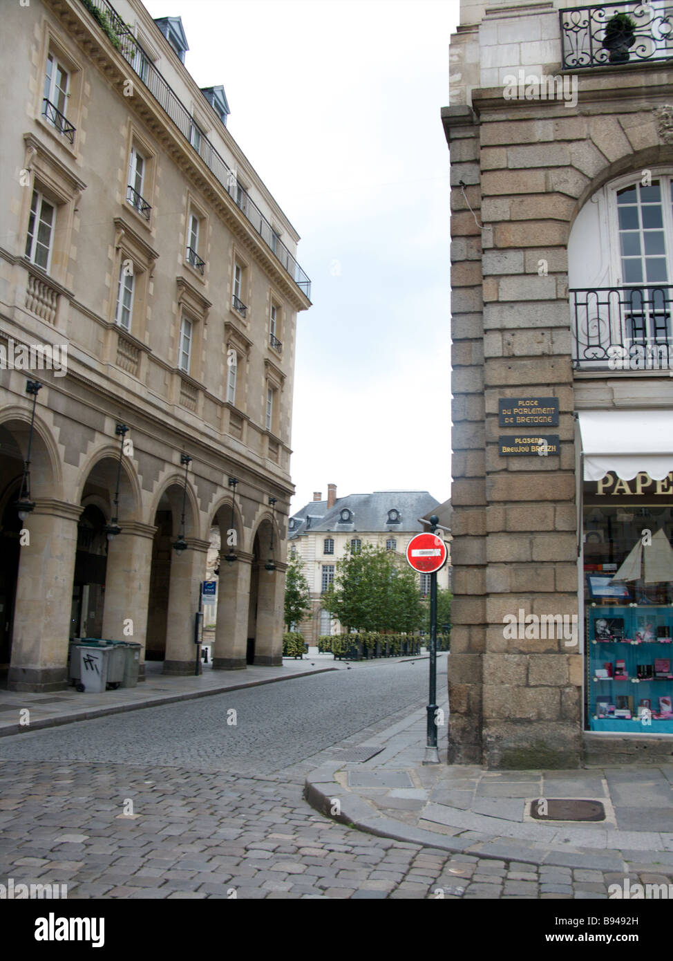 French street hi-res stock photography and images - Alamy