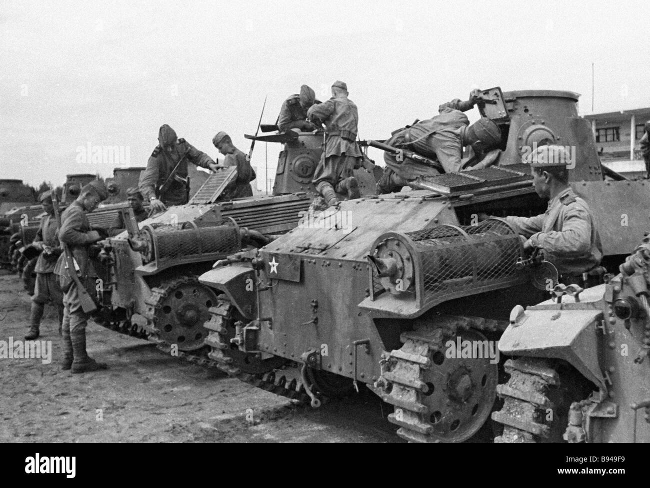 Japanese tanks in the Harbin hippodrome after Quangtung army ...