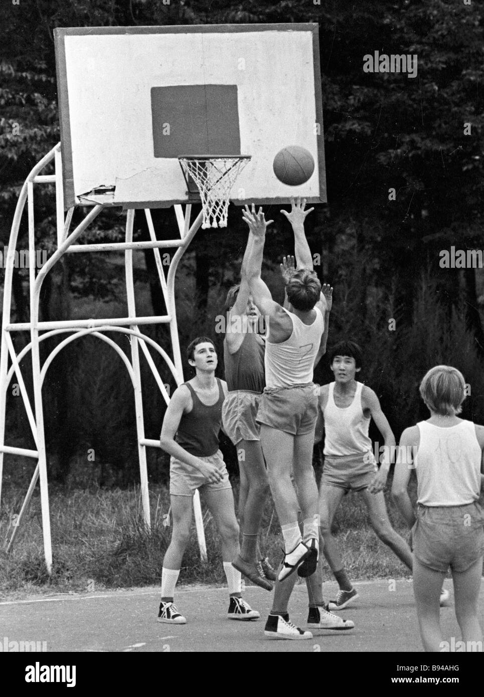 Basketball at the Orlenok Eaglet children s seaside camp Stock Photo ...