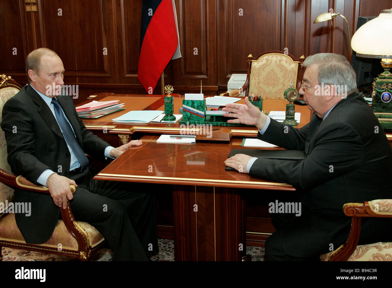 Russia s President Vladimir Putin left and Yevgeni Primakov Russia s ...