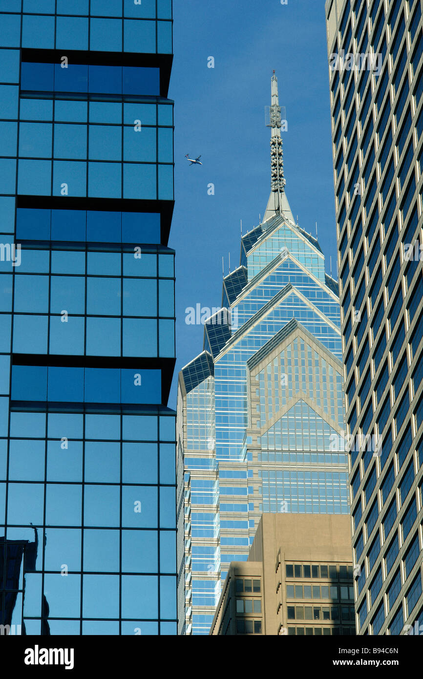 One liberty place philadelphia hi-res stock photography and images - Alamy