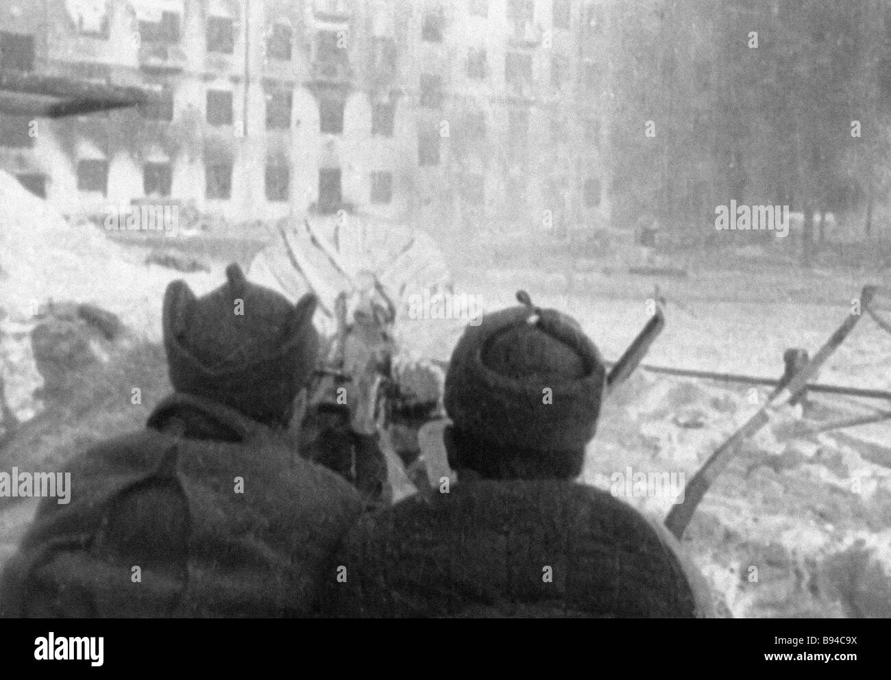 Street fighting in Stalingrad Still from the film Victory Near ...