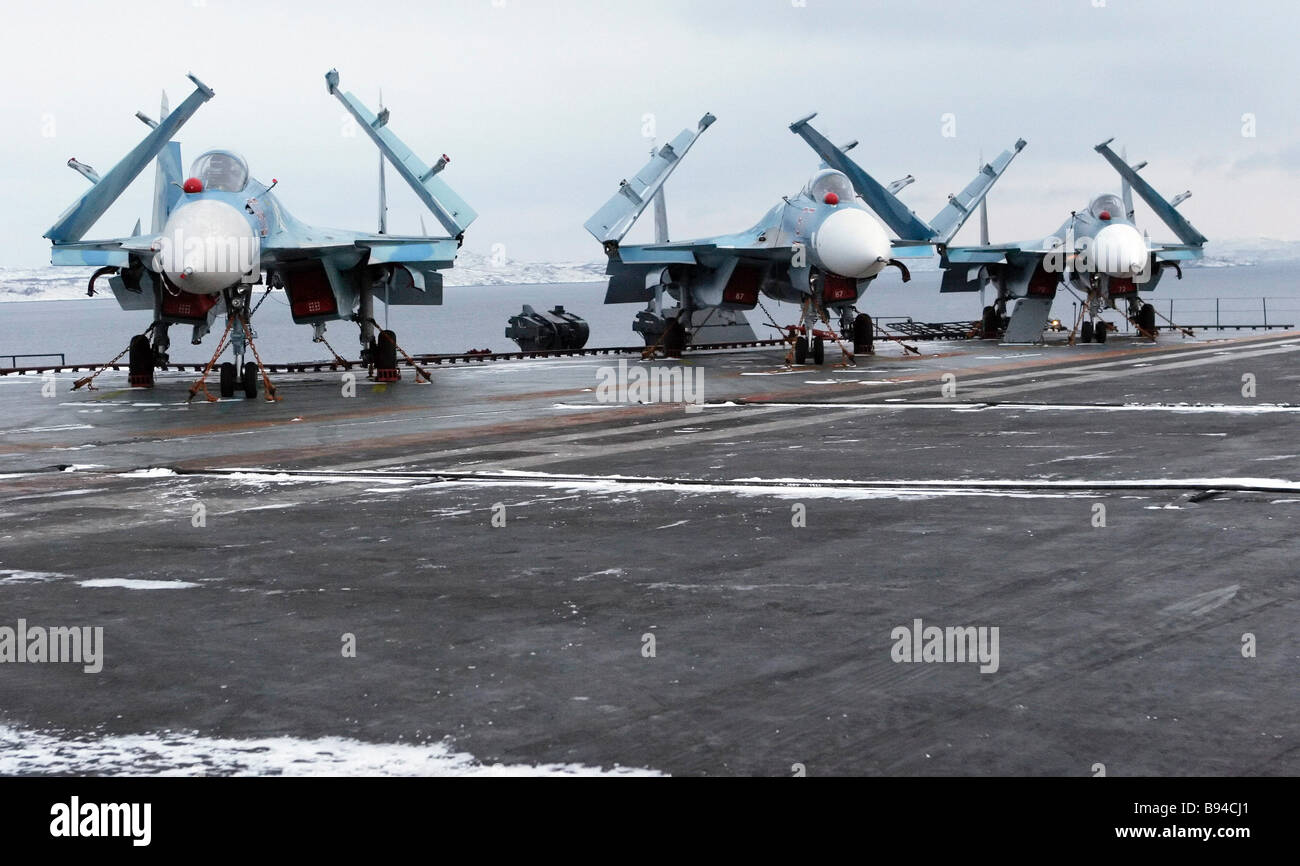 SU 33 multi role carrier based fighters on board the Admiral Kuznetsov ...