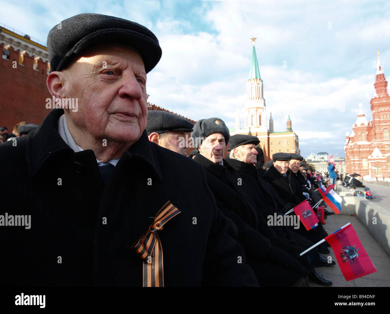 War veterans who took part in the November 7 1941 parade on Red Square ...