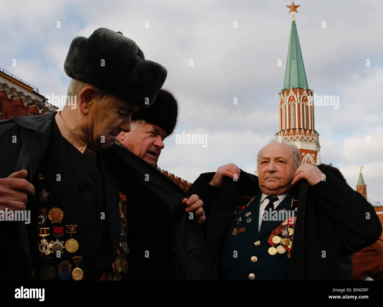 War veterans who took part in the November 7 1941 parade on Red Square ...
