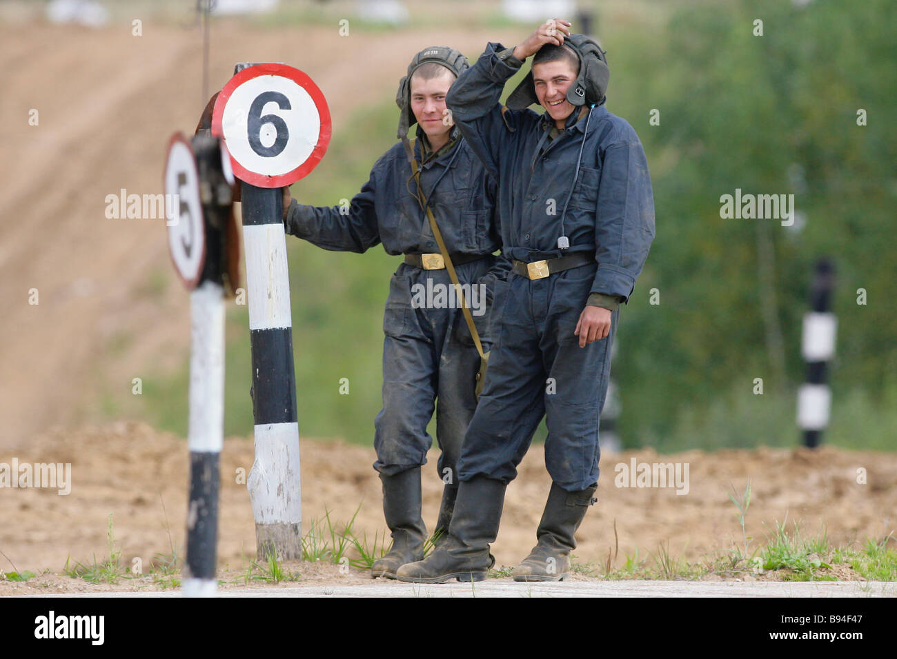 Tank crew of the Guards Kantemirovskaya Tank Division Stock Photo - Alamy