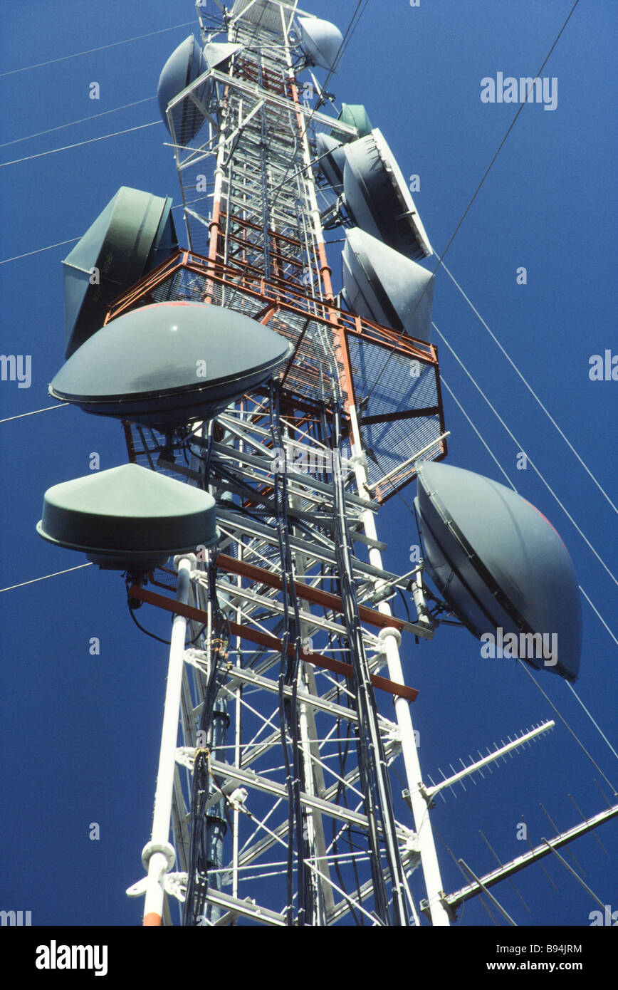 Microwave communication dish hi-res stock photography and images - Alamy