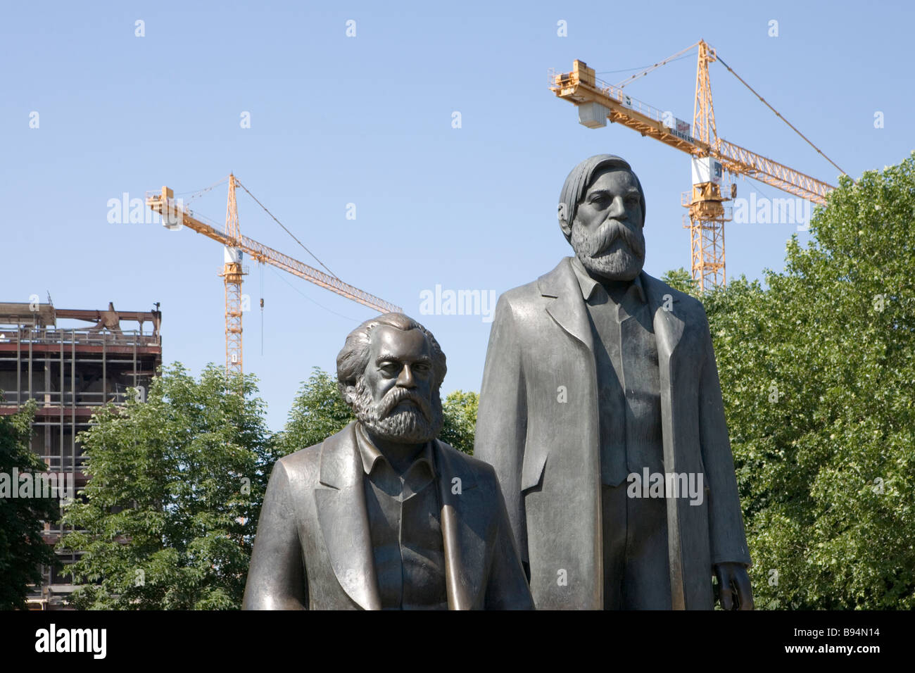 Bronze statues of Karl Marx and Friedrich Engels in Marx and Engels ...