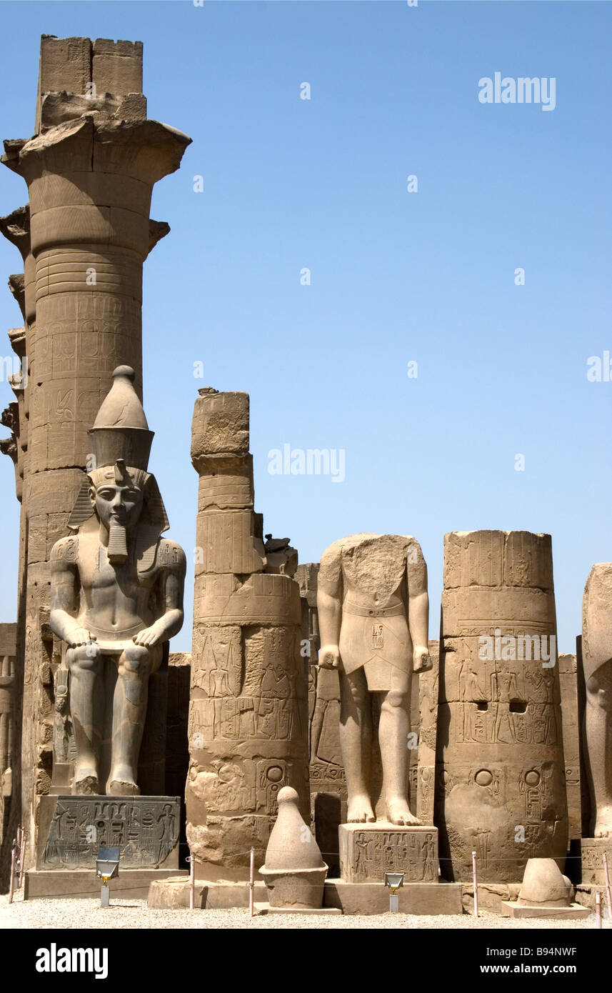 luxor temple statue Stock Photo - Alamy