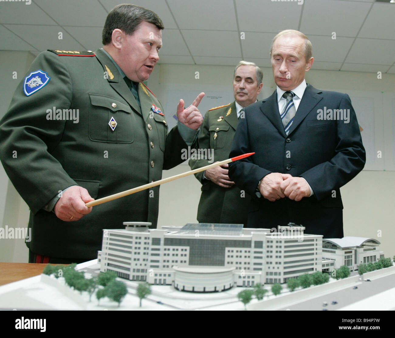 Russian President Vladimir Putin visits the new headquarters of the GRU ...