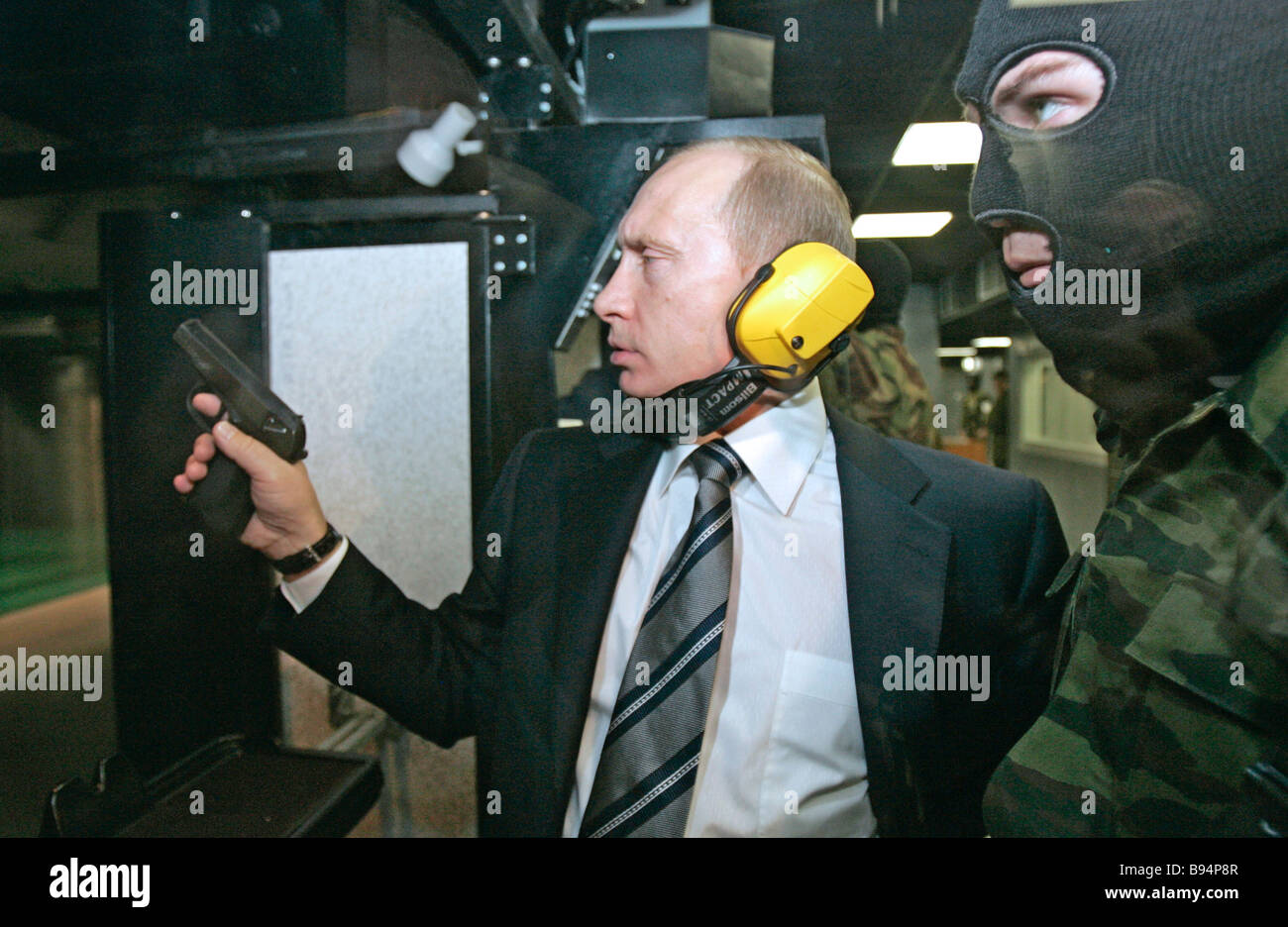 Vladimir Putin Mask High Resolution Stock Photography and Images - Alamy