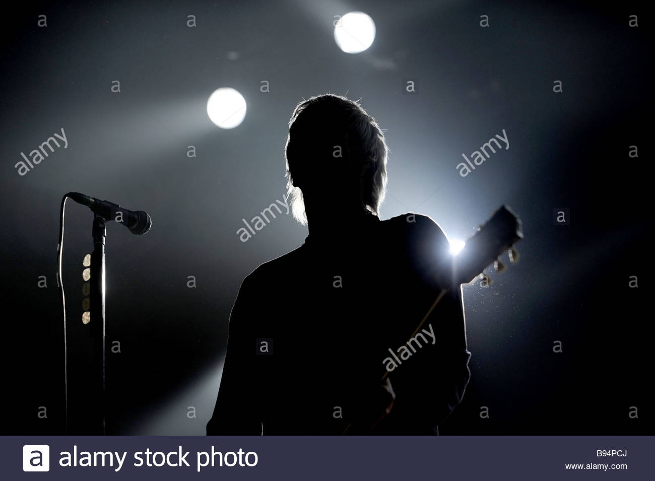 Singer On Stage Silhouette High Resolution Stock Photography and Images ...