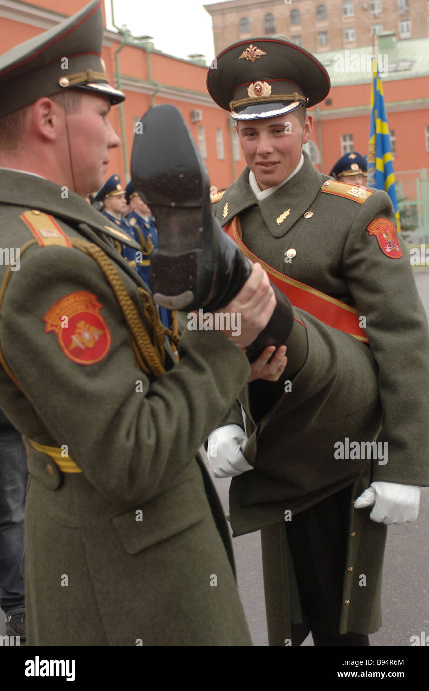The guard of honor battalion of the Russian Armed Forces has a marching ...