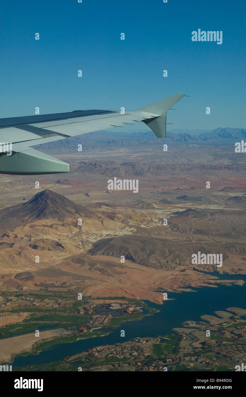 Airplane desert hi-res stock photography and images - Alamy