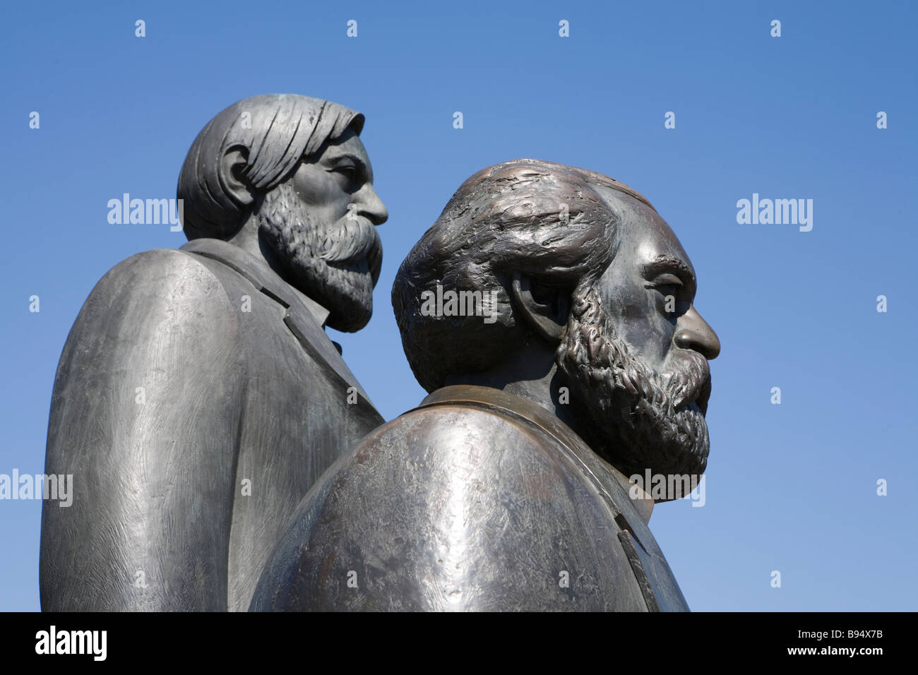 Bronze statues of Karl Marx and Friedrich Engels in Marx and Engels ...