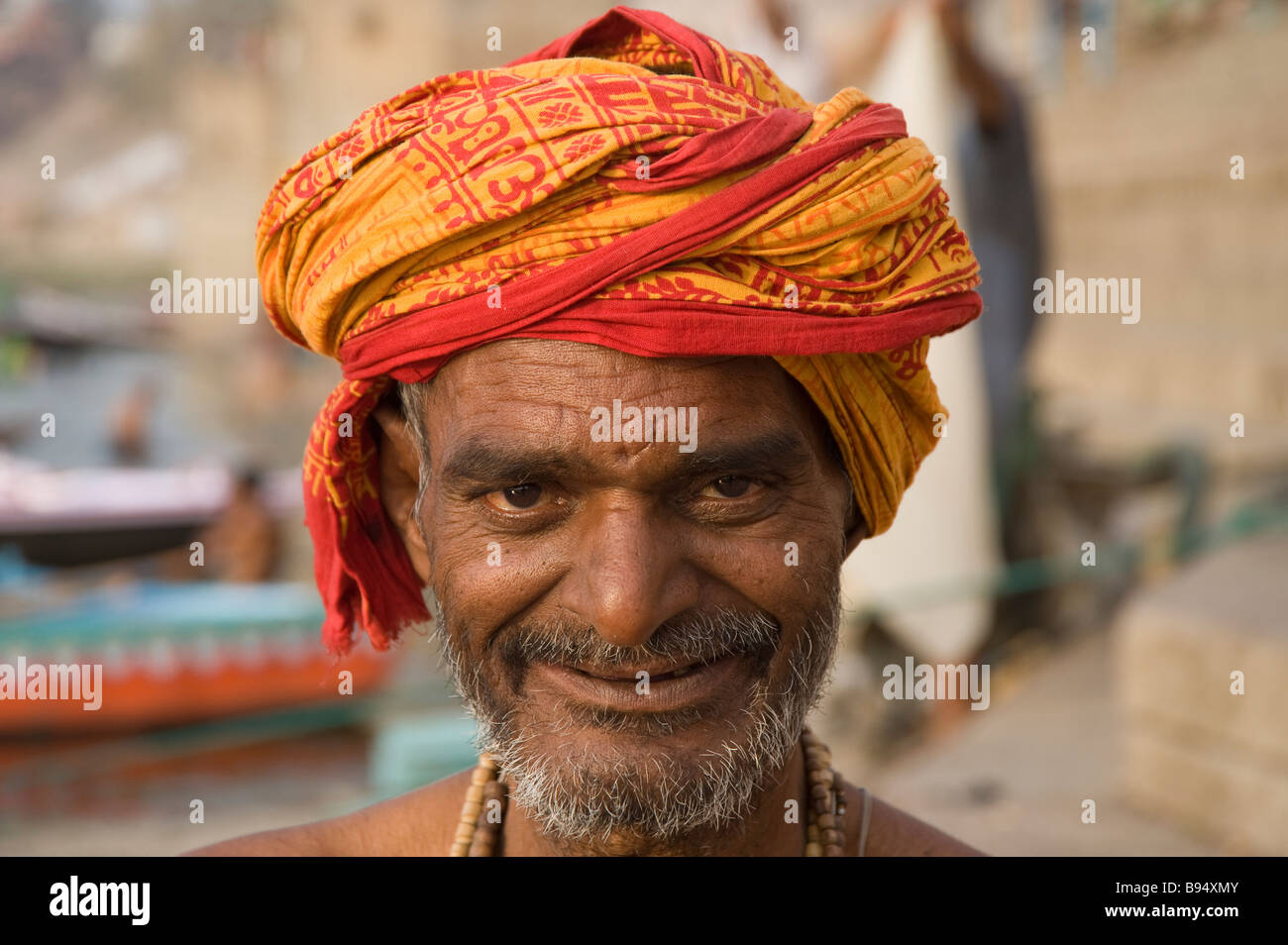 Indian man varanasi hi-res stock photography and images - Alamy