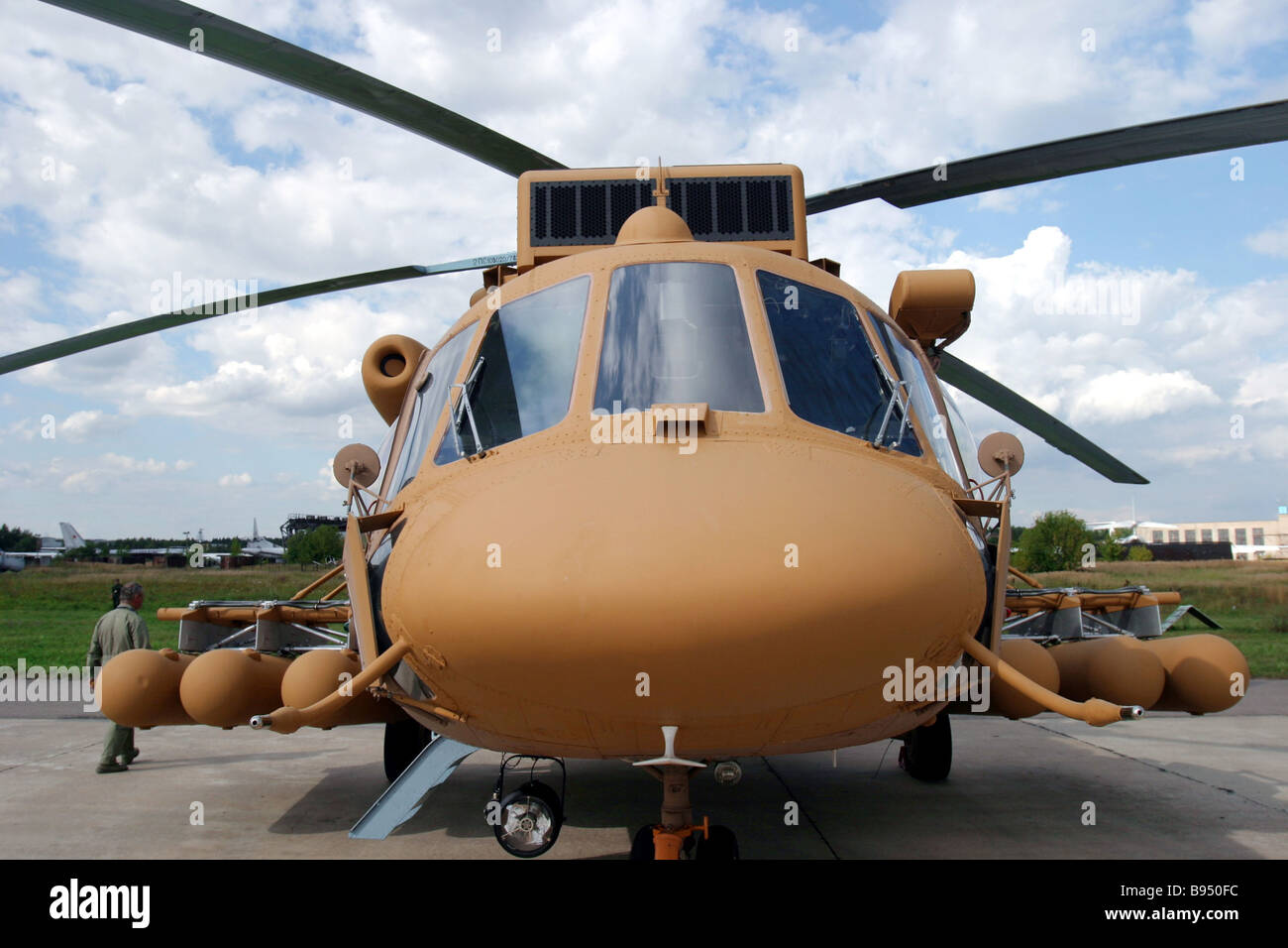 Cargo Helicopter Stock Photos & Cargo Helicopter Stock Images - Alamy