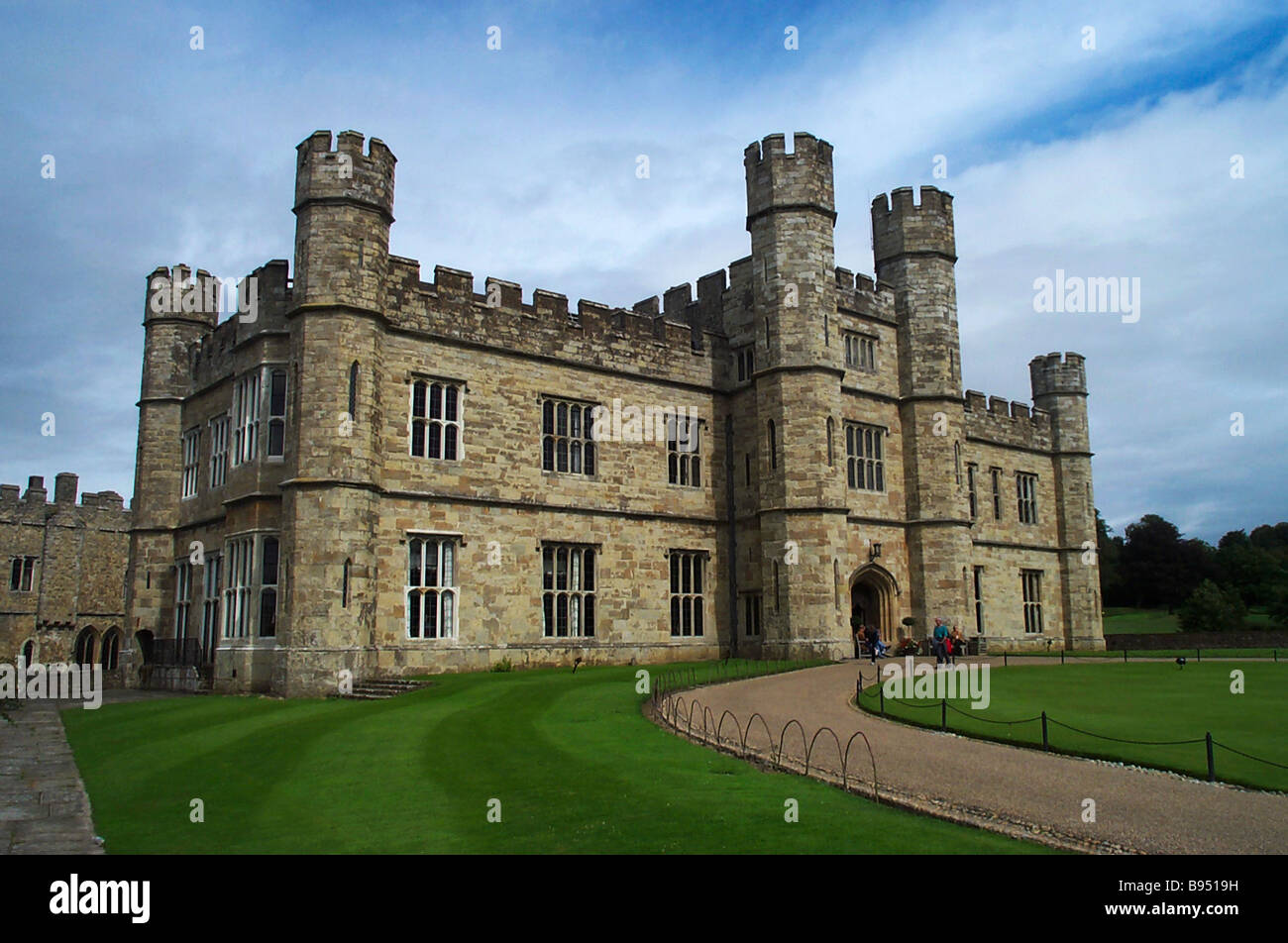 Leeds manor house hi-res stock photography and images - Alamy