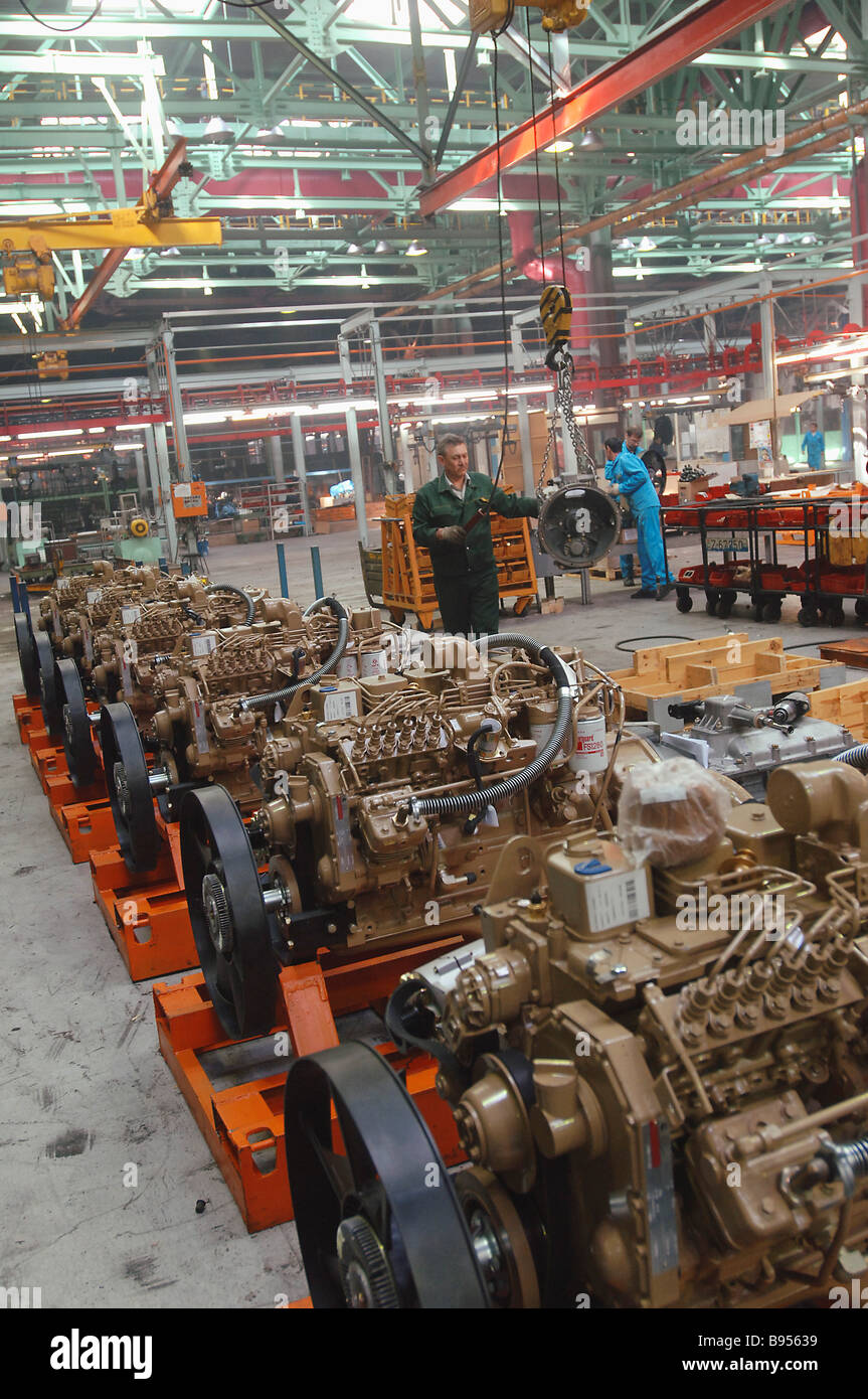 Jointing KAMAZ gear boxes to U S manufactured Kamenz engines at the ...