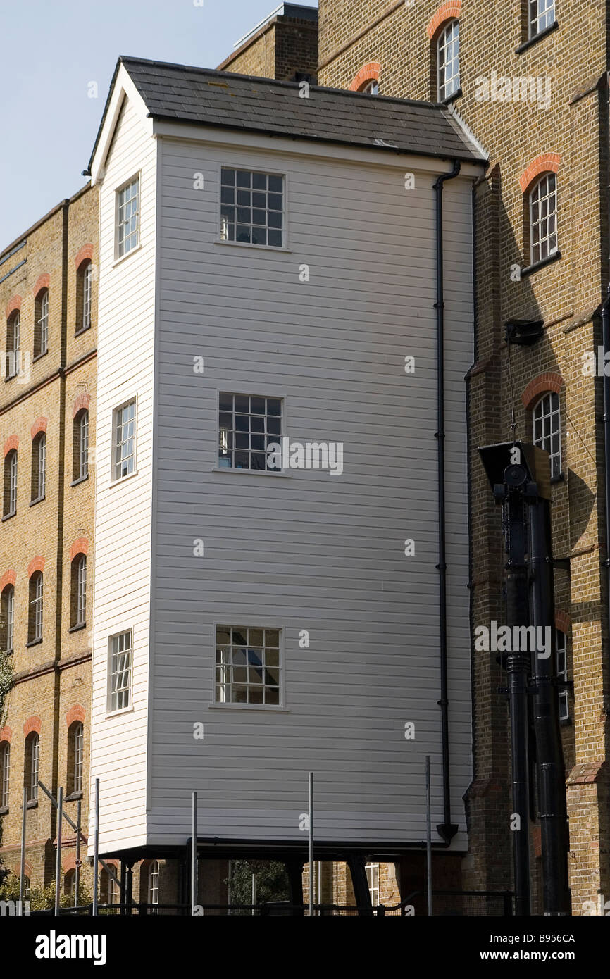 The Mill at Coxes Lock, Addlestone Stock Photo - Alamy