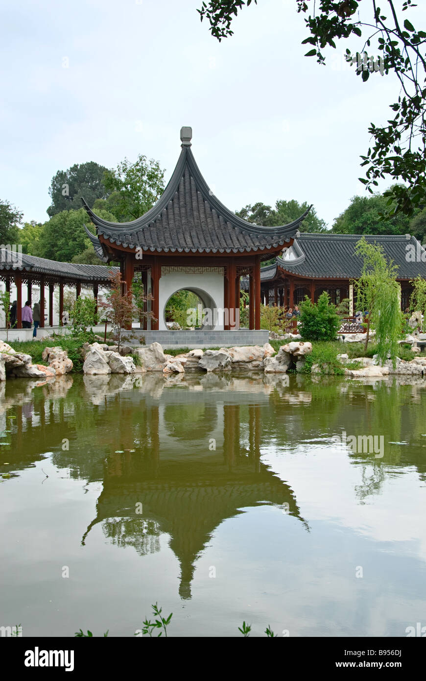 Chinese Garden with Pavilion and Covered Walkway Stock Photo - Alamy