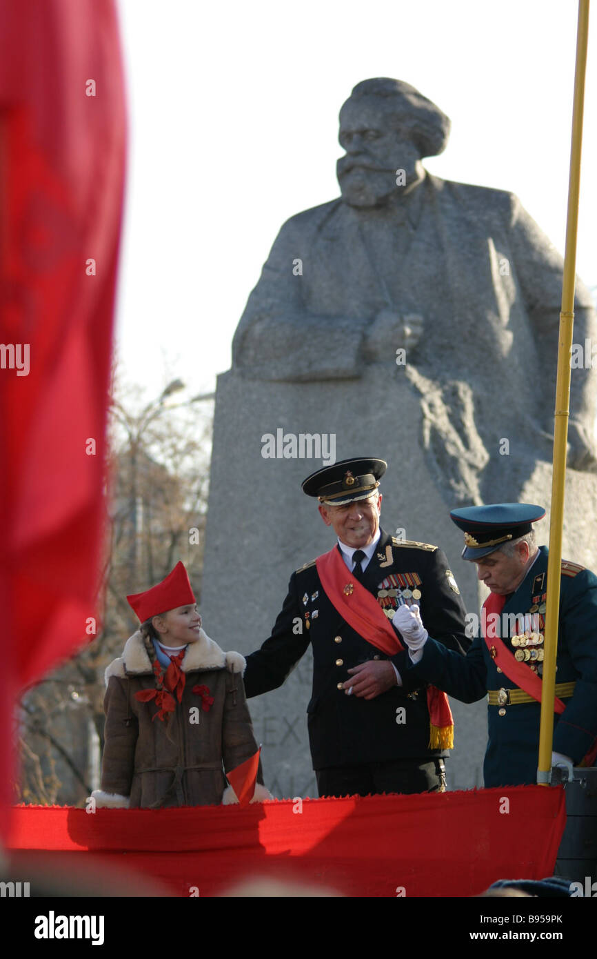 CPRF supporters took part in mass rallies to mark the 87 th Anniversary ...