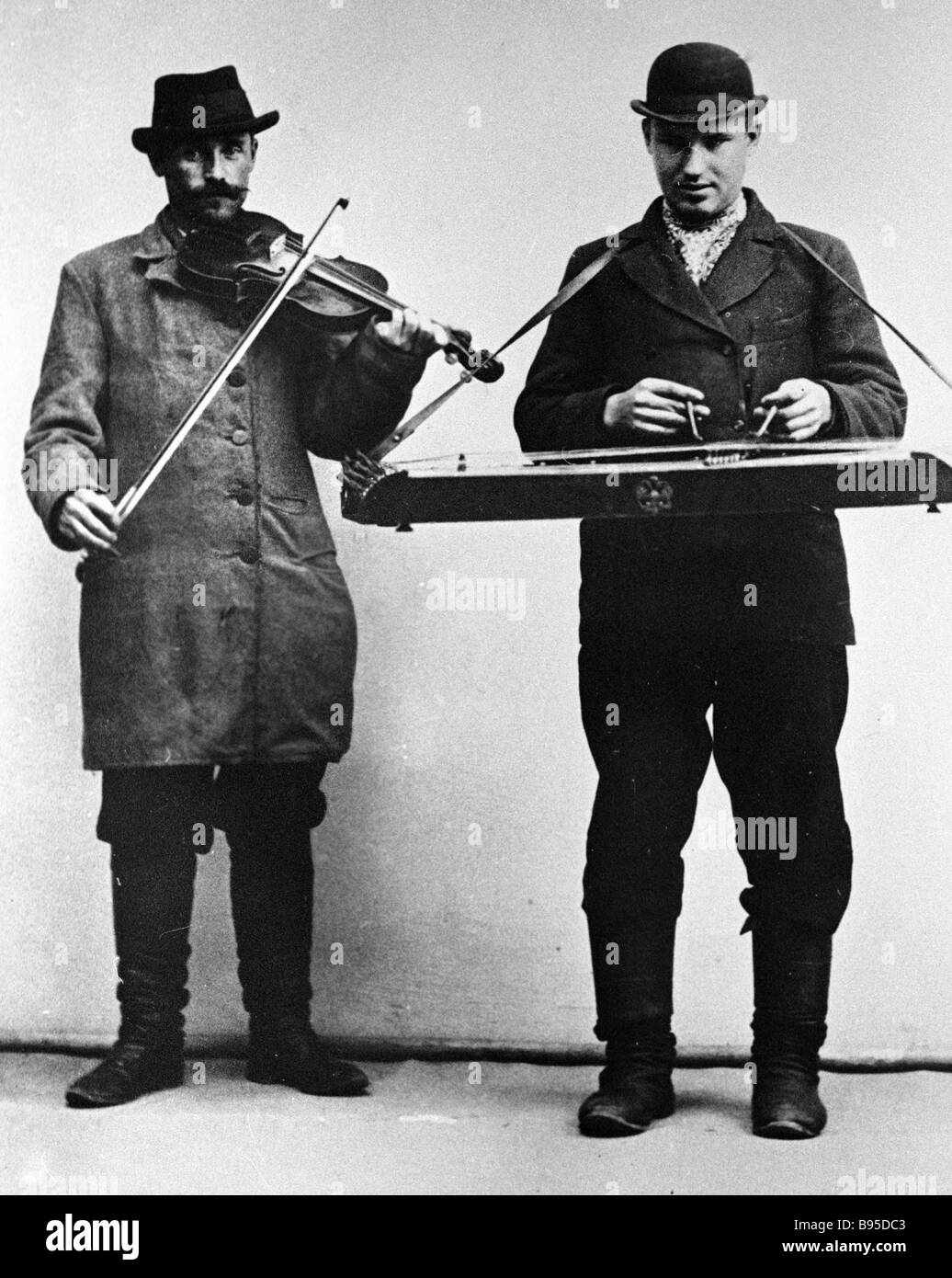 Fiddler And Bow High Resolution Stock Photography and Images - Alamy