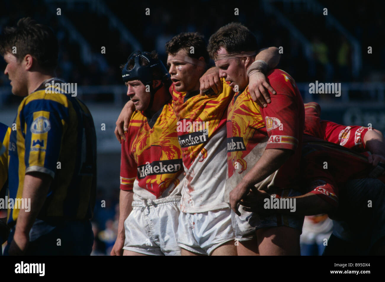 Rugby scrum front row hi-res stock photography and images - Alamy